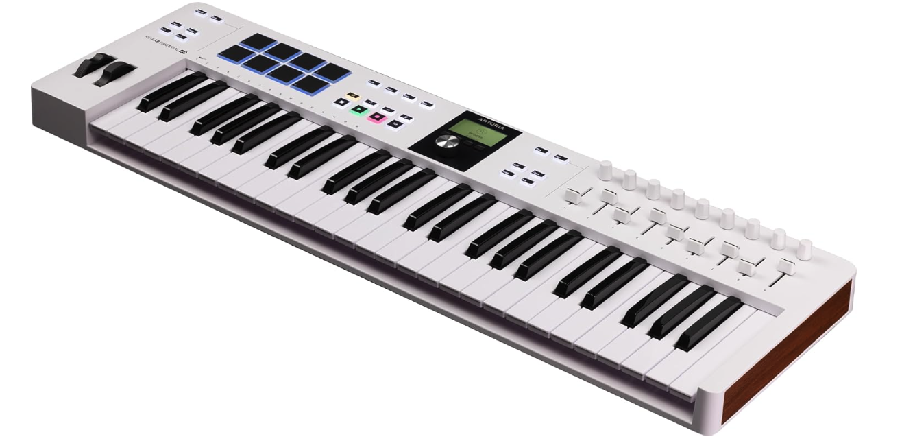 Best Midi Controllers For Music Production: A Guide - The Producer Pulse